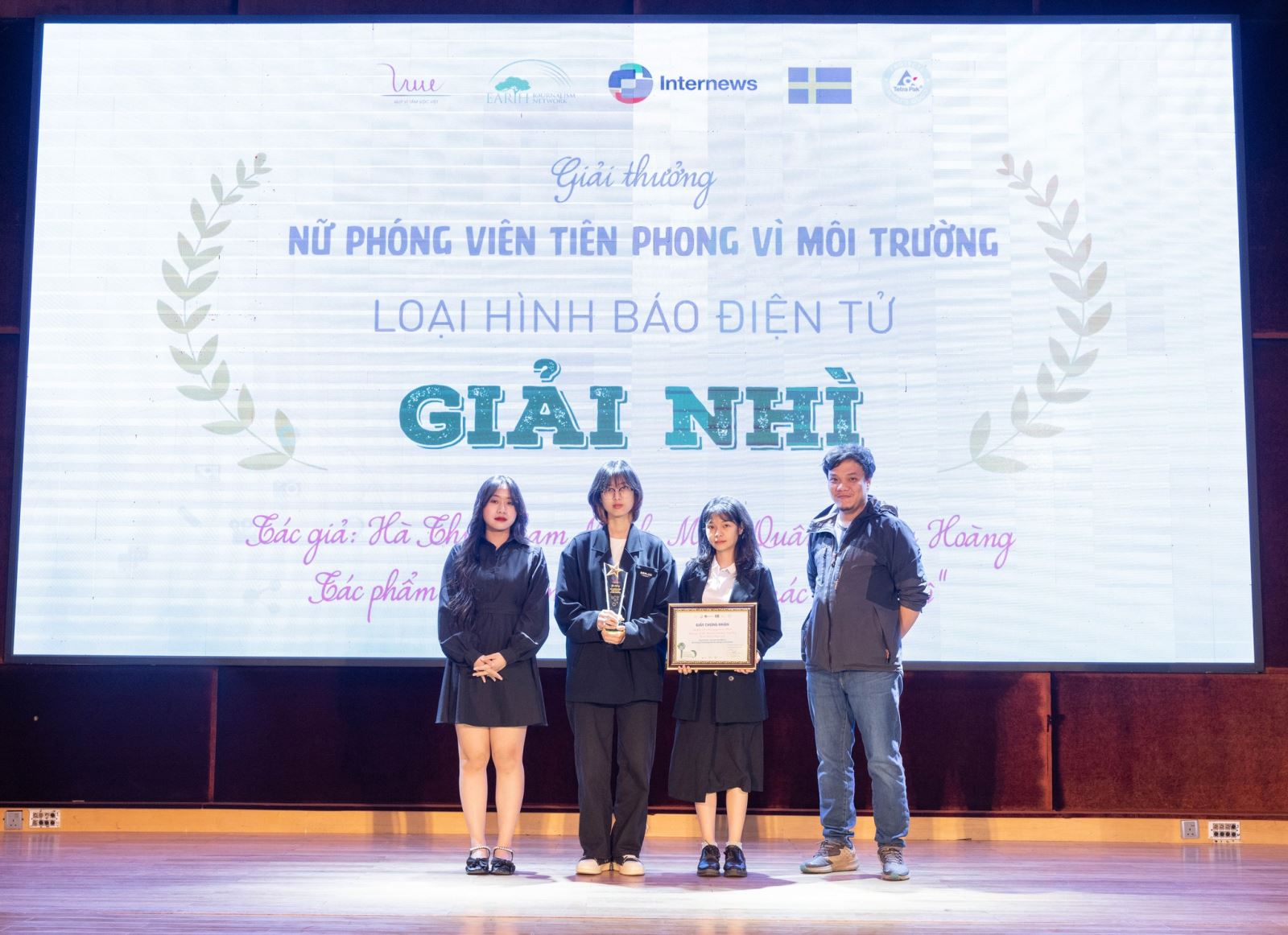 Giới thiệu tác phẩm đạt Giải Nhì - hạng mục Báo Điện tử của Giải thưởng "Nữ Phóng viên Tiên ...